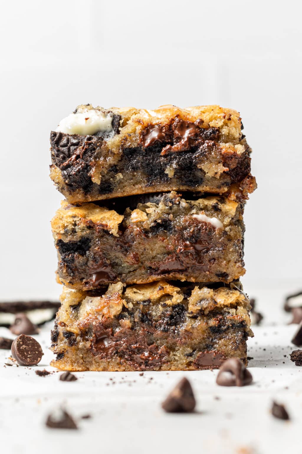Oreo Blondies - Cookie Dough Diaries