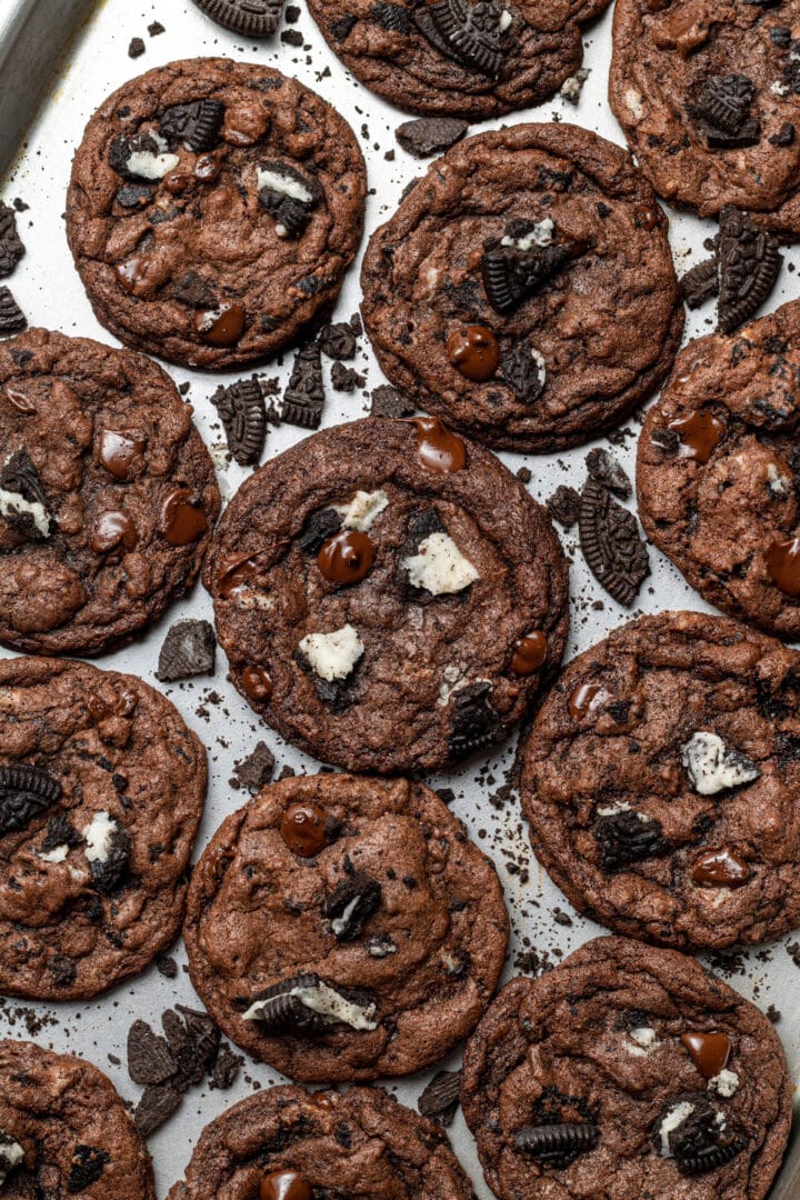 Double Chocolate Oreo Cookies - Cookie Dough Diaries