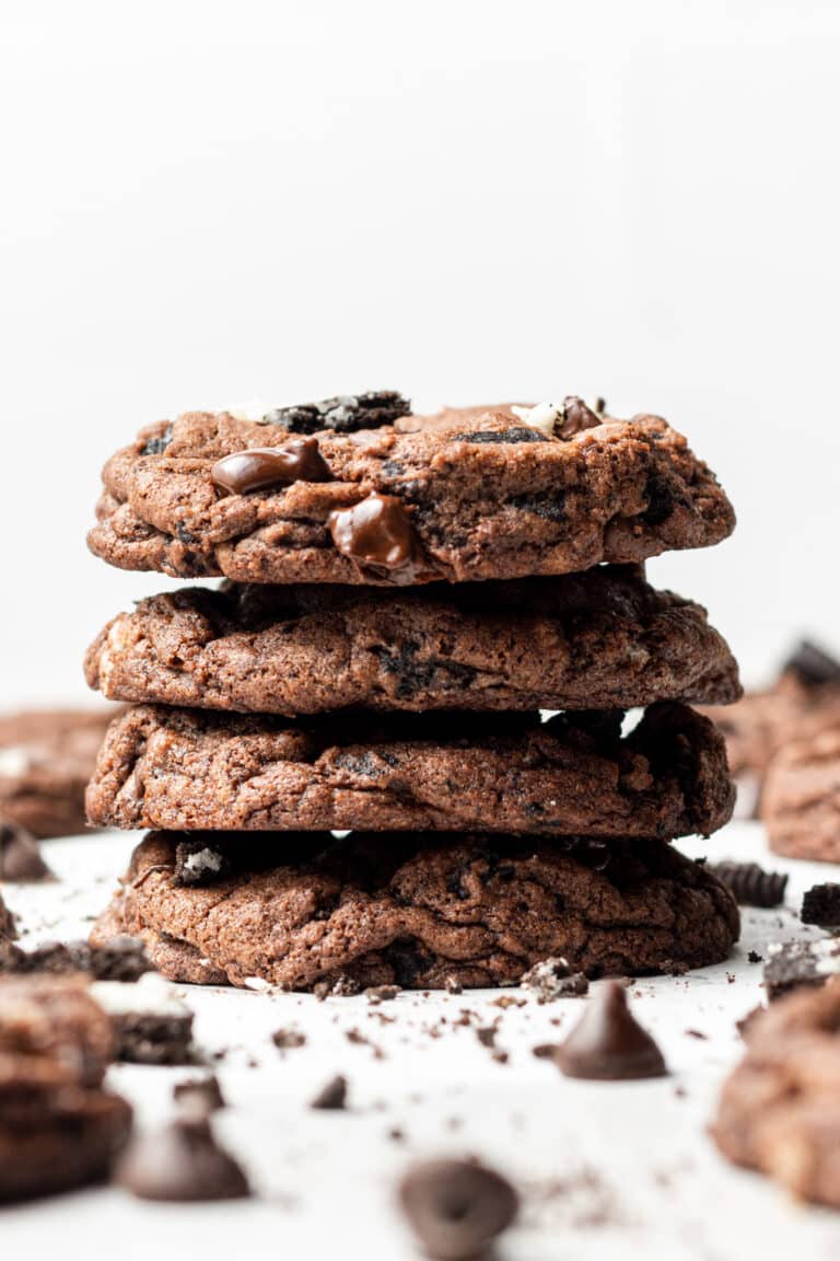 Double Chocolate Oreo Cookies - Cookie Dough Diaries