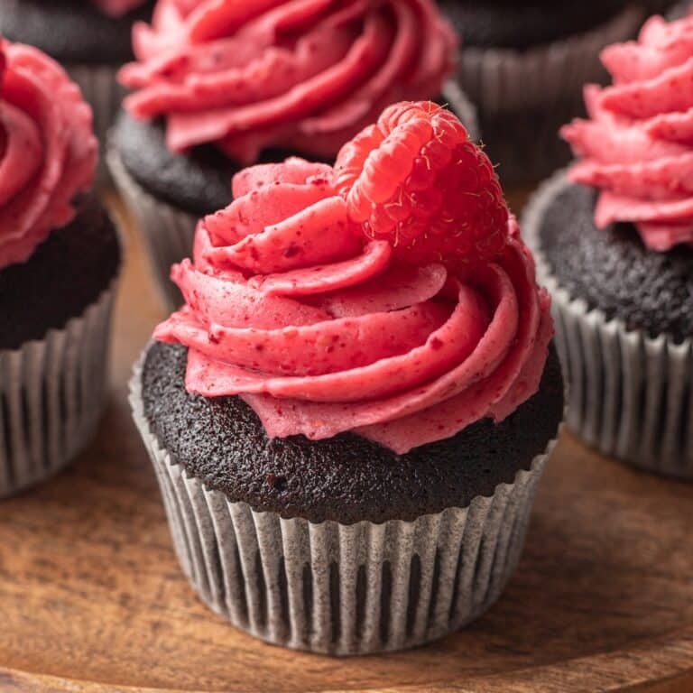 Chocolate Raspberry Cupcakes - Cookie Dough Diaries