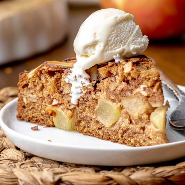 Apple Almond Cake - Cookie Dough Diaries