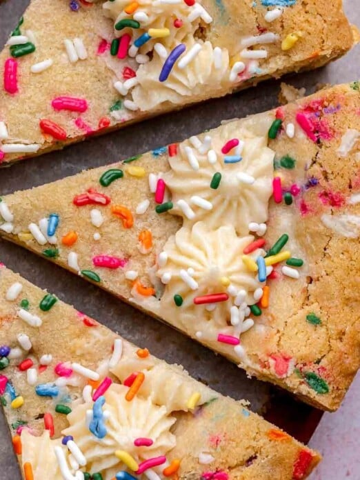 Funfetti Cookie Cake - Cookie Dough Diaries