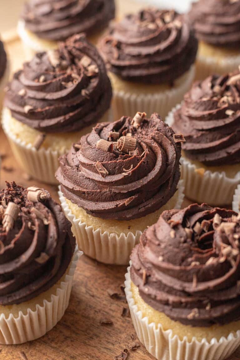 Vanilla Cupcakes with Chocolate Frosting - Cookie Dough Diaries
