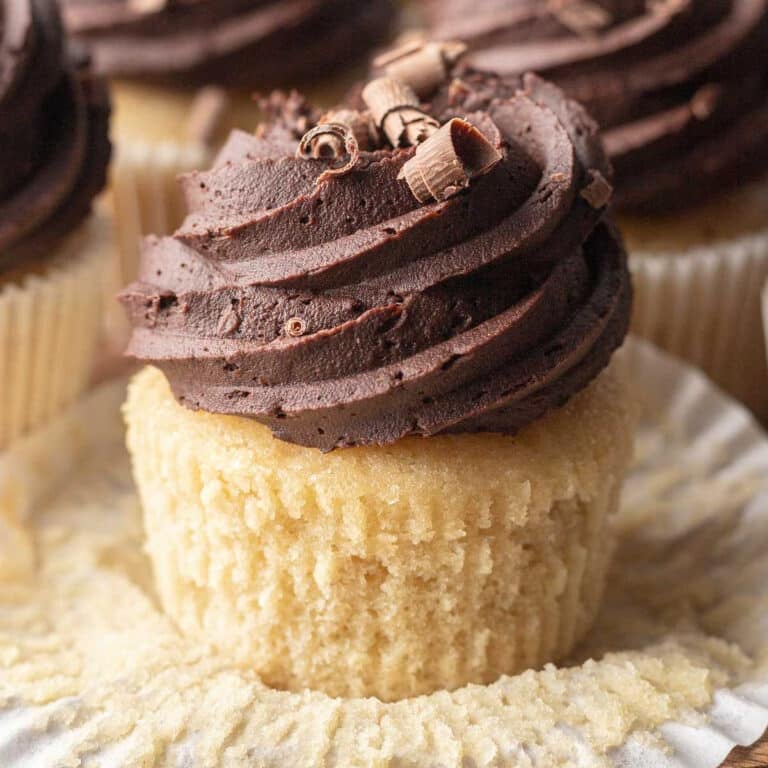 Vanilla Cupcakes with Chocolate Frosting - Cookie Dough Diaries